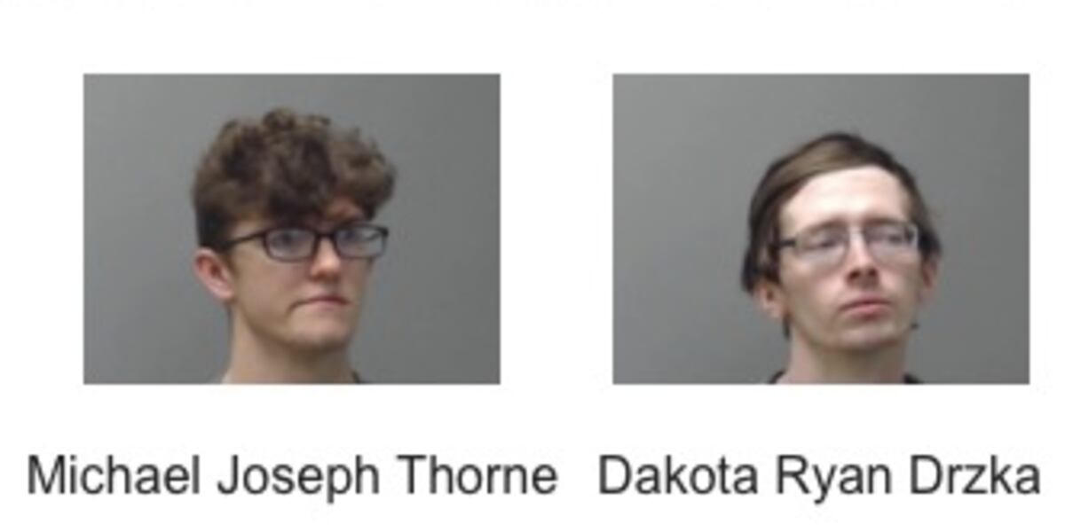 Baxter County, Ark. deputies arrest 2 in series of car break-ins Baxter County, Ark. deputies arrest 2 in series of car break-ins